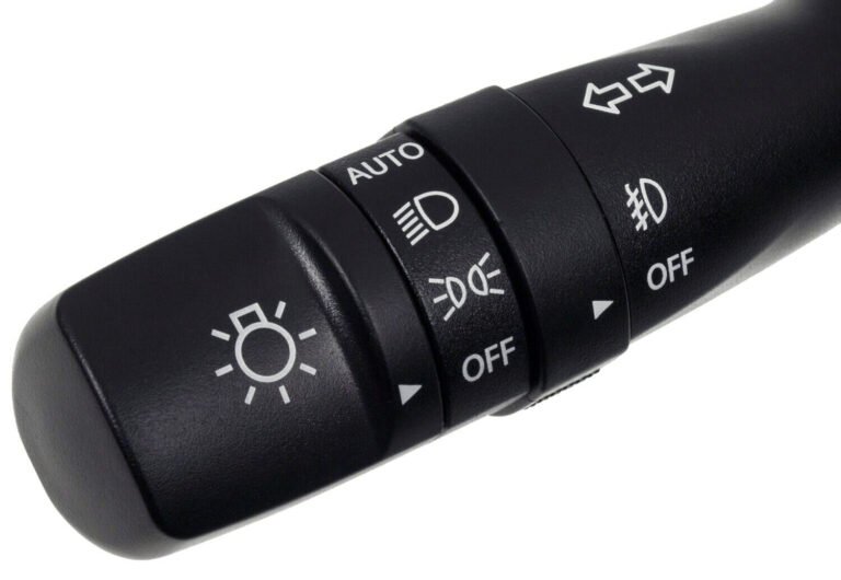 Headlight Signal in Car: Essential Safety Tips - CarAwareness